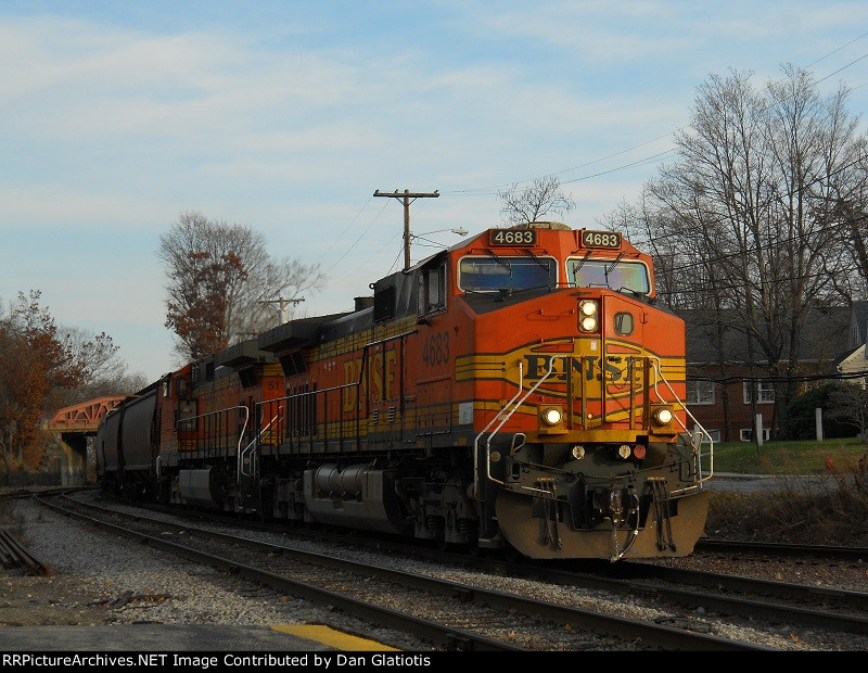BNSF 4683